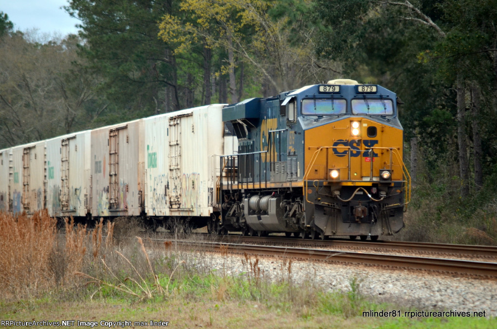 CSX 879